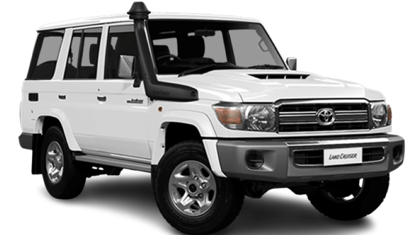 Toyota Land Cruiser 70 2020 Double Cabin-4.0-vs-Land Rover Range Rover ...