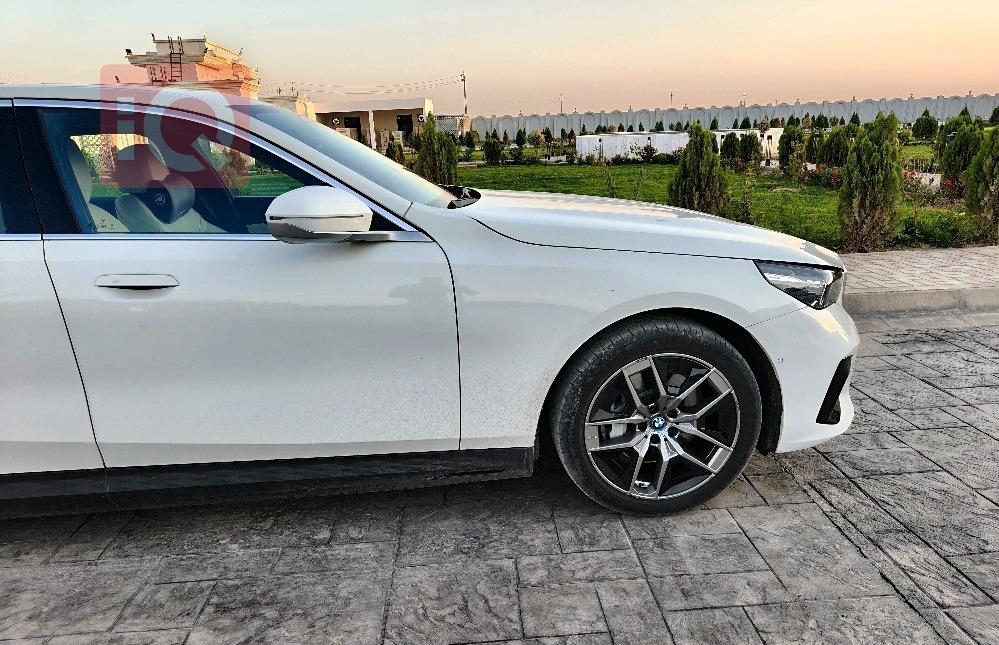 BMW i5 2024 - $40,000 for sale