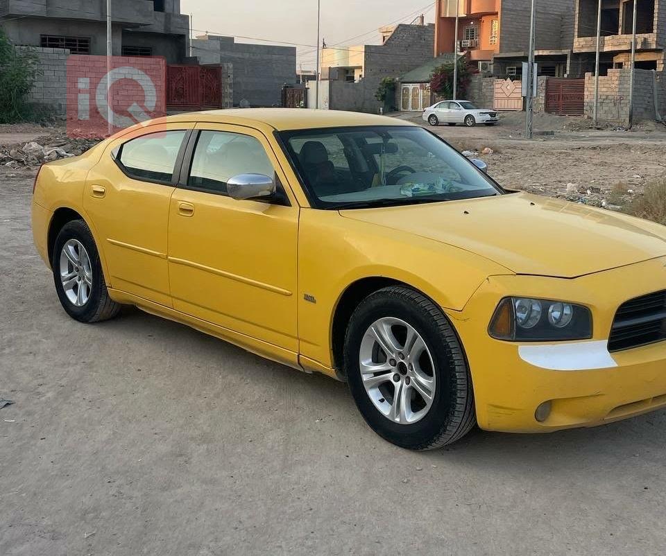 Dodge Charger 2010 - $10,000 for sale