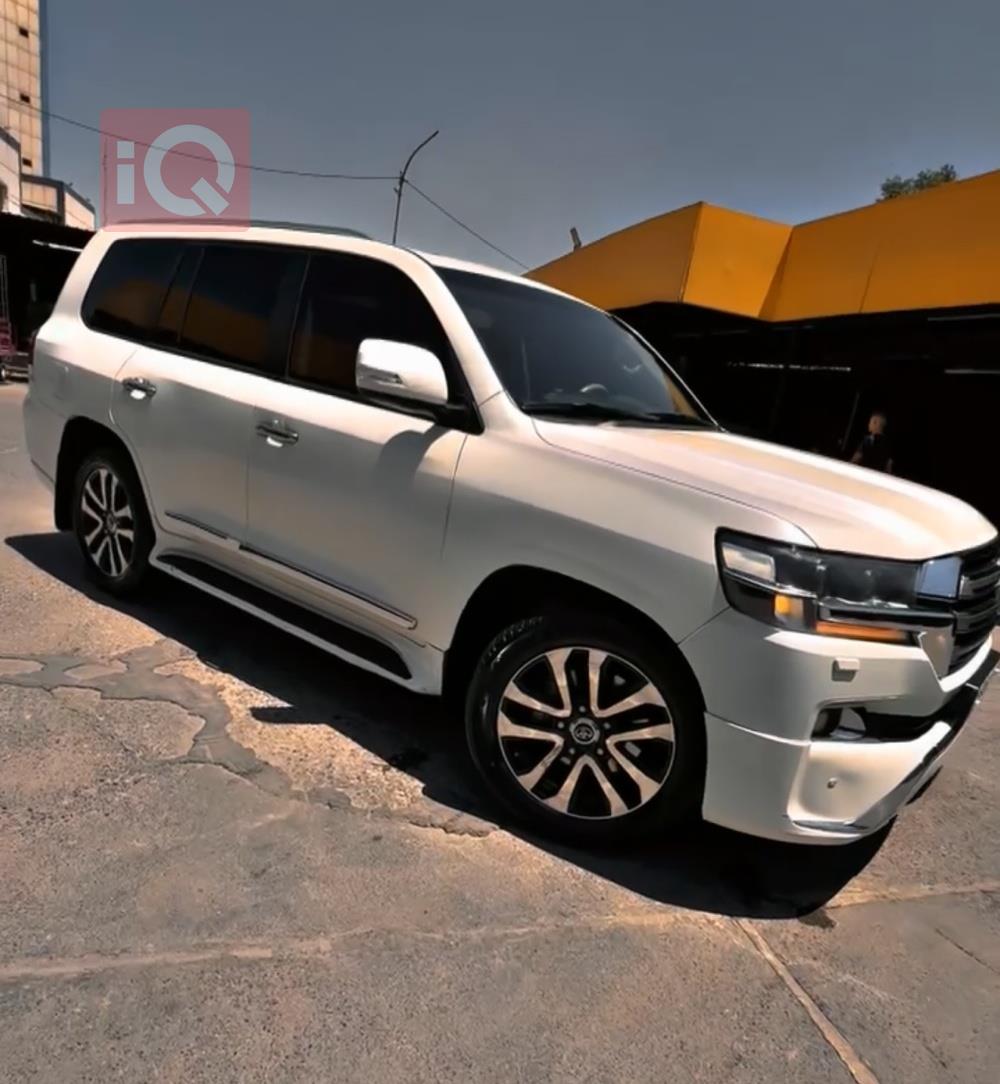 Toyota Land Cruiser 2016 - $37,000 for sale