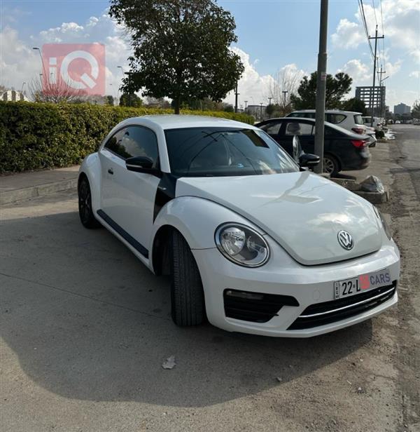 Volkswagen Beetle 2018 - $10,500 for sale